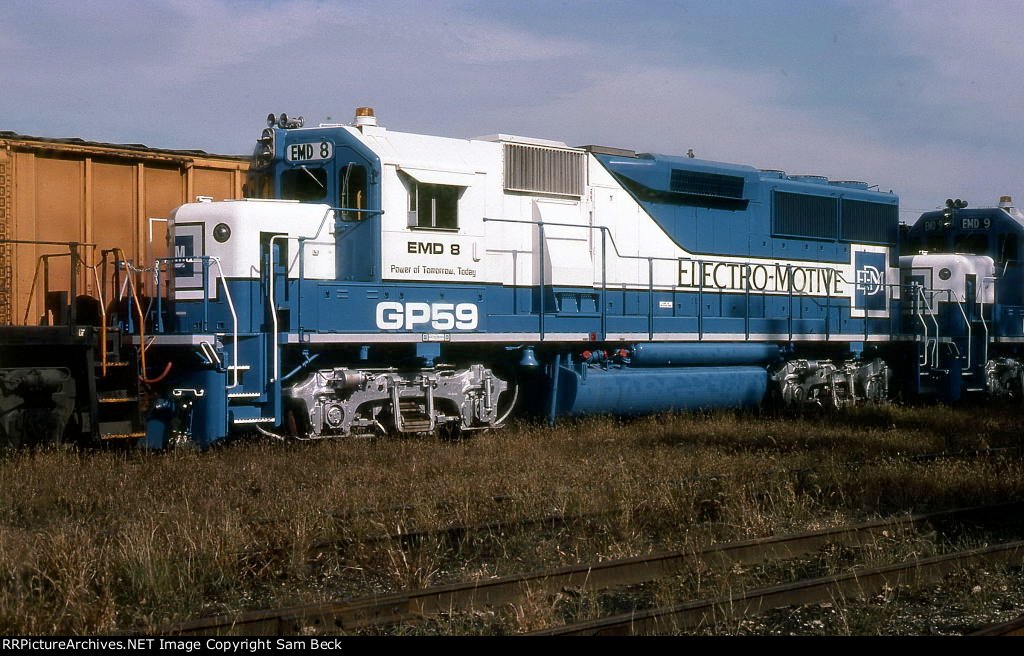 EMDX 8--GP59 Demonstrator